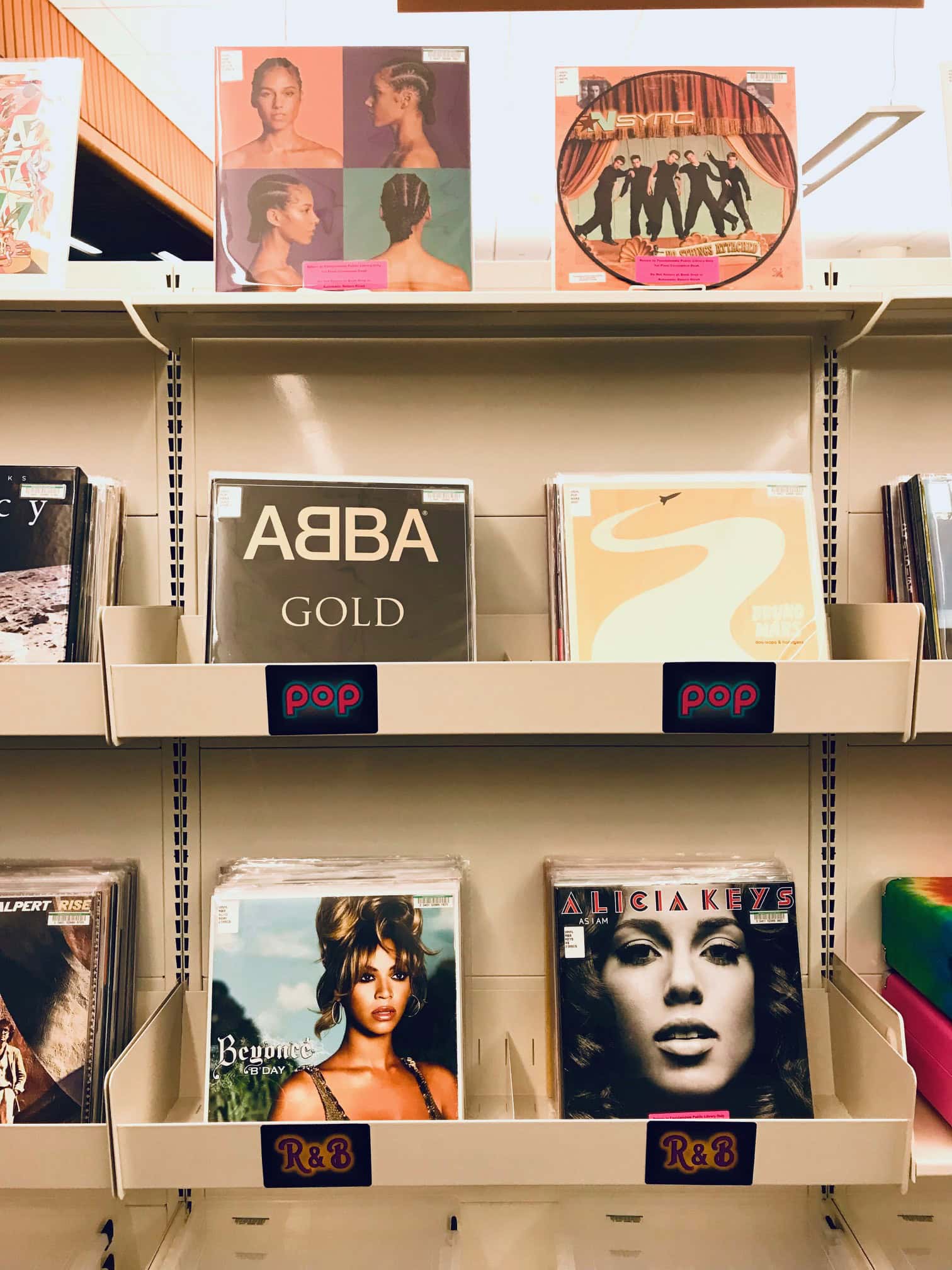 Better On Vinyl: Explore Our New Vinyl Record Collection - Fountaindale ...