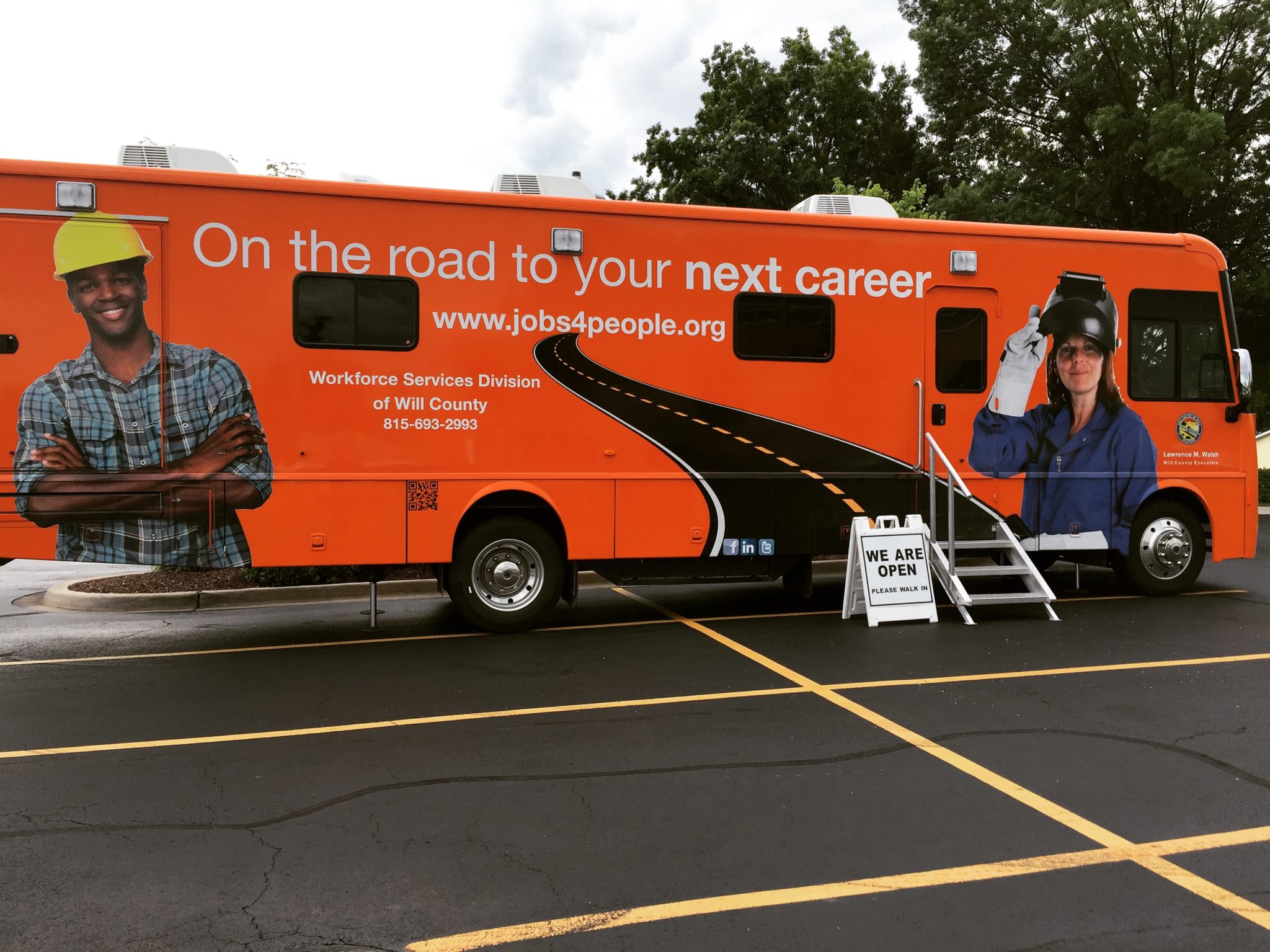 Will County's Mobile Workforce Center is Back - Fountaindale Public Library