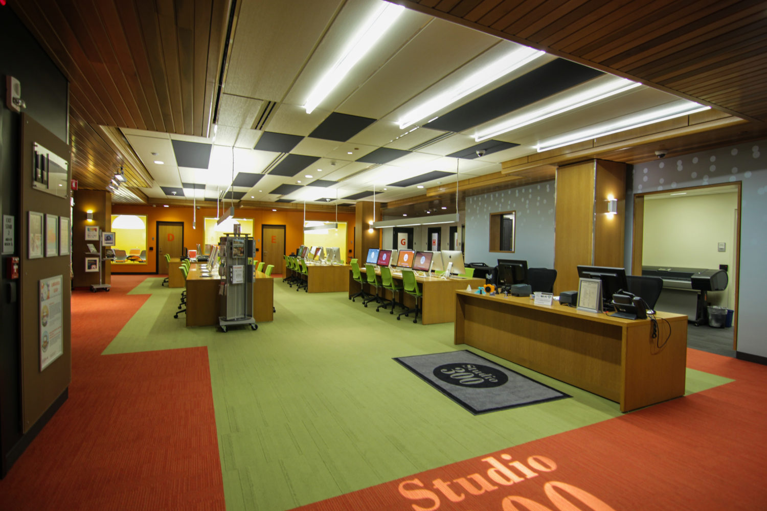 Studio 300 – Fountaindale Public Library